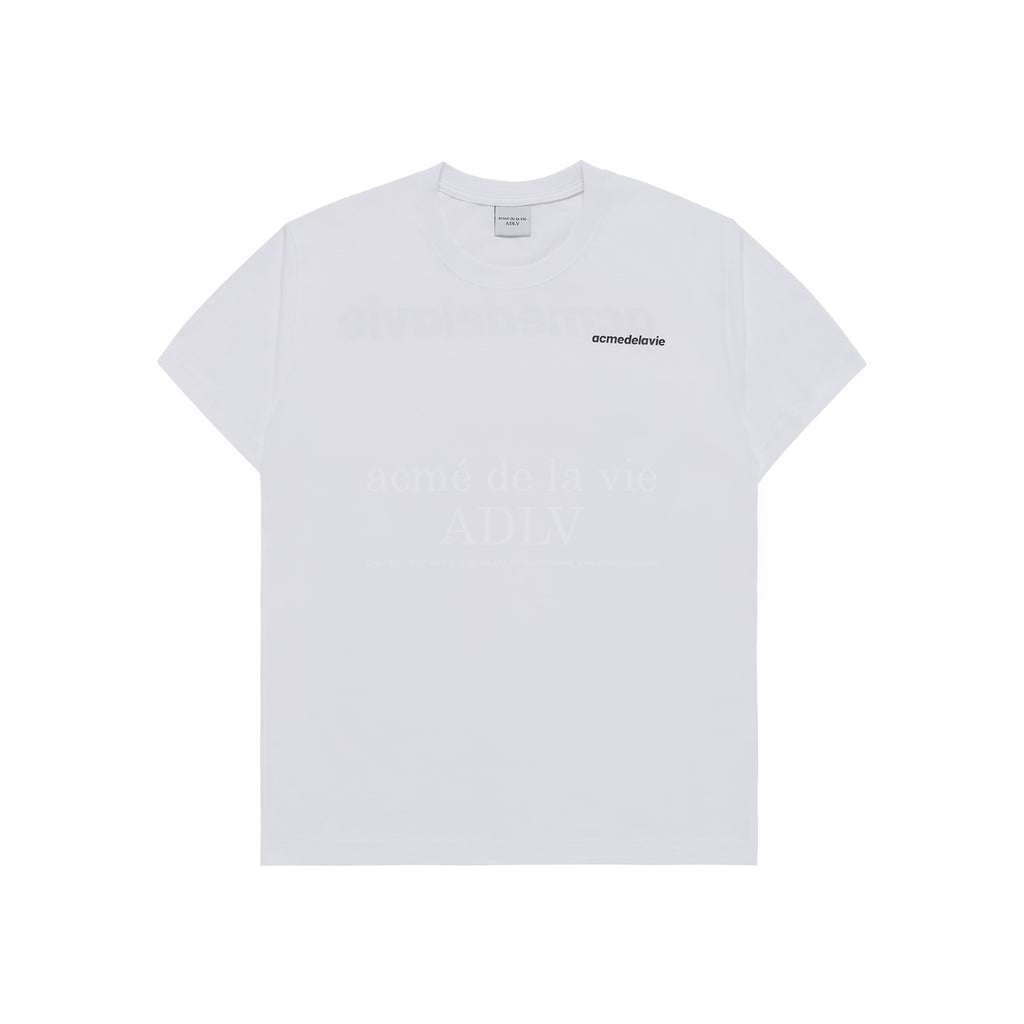 BELI KAOS ADLV BOLD FONT LOGO SHORT SLEEVE T-SHIRT (OVERSEAS EXCLUSIVE ...