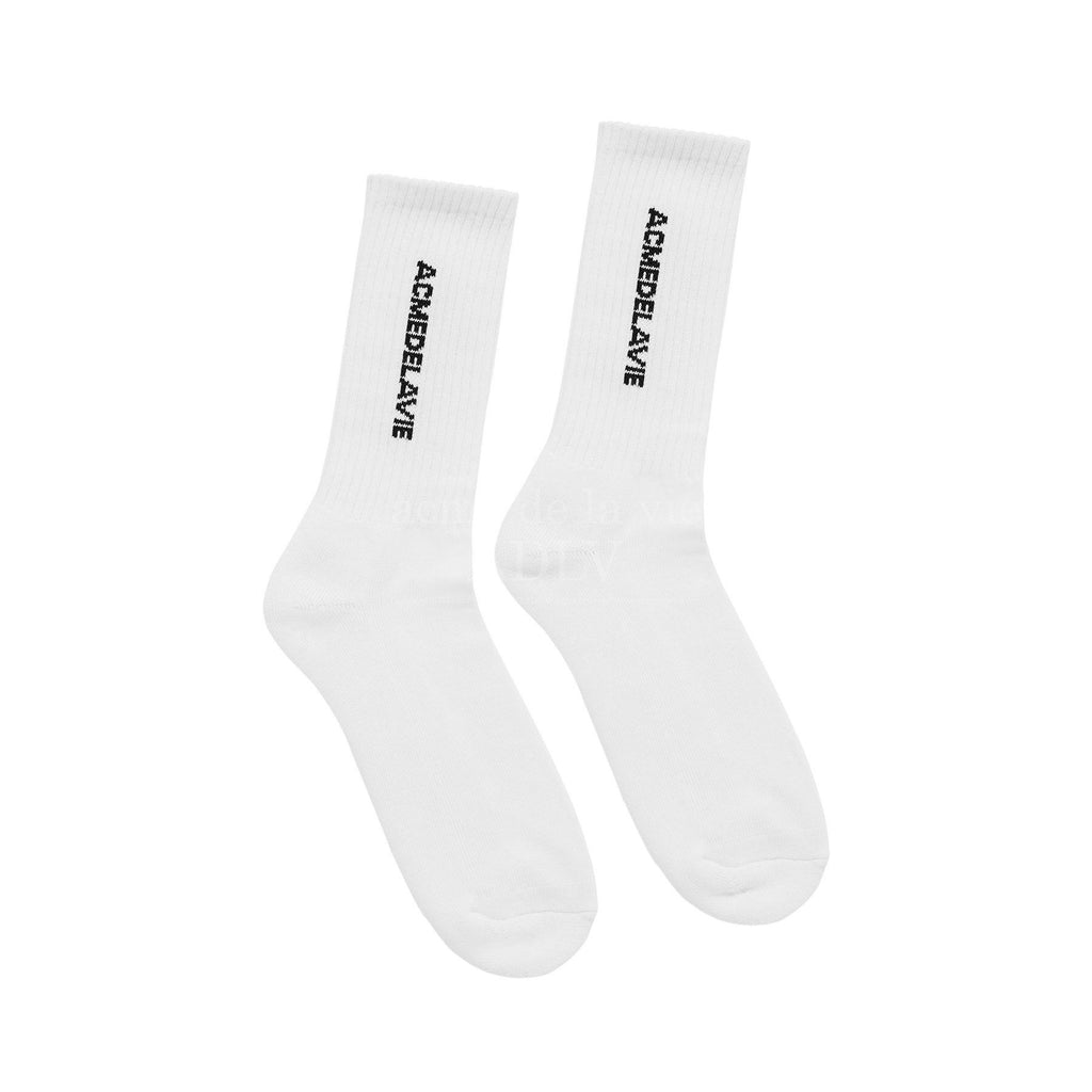 BELI KAOS KAKI ADLV GOTHIC FONT LOGO SOCKS WHITE